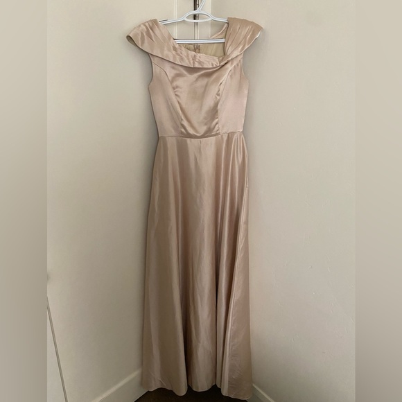 JJs House | Dresses | Jjs House Formal Gown With Pockets | Poshmark